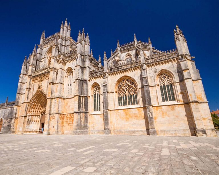 The Monasteries of Portugal: Alcobaca, Batalha, and Tomar: Exploring ...