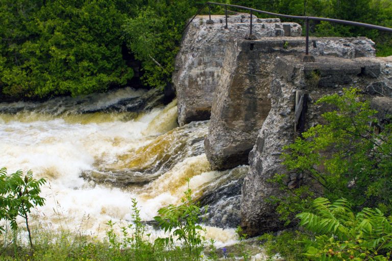 Bonnechere Caves: An Underground Adventure Near Ottawa - Wandering Wagars