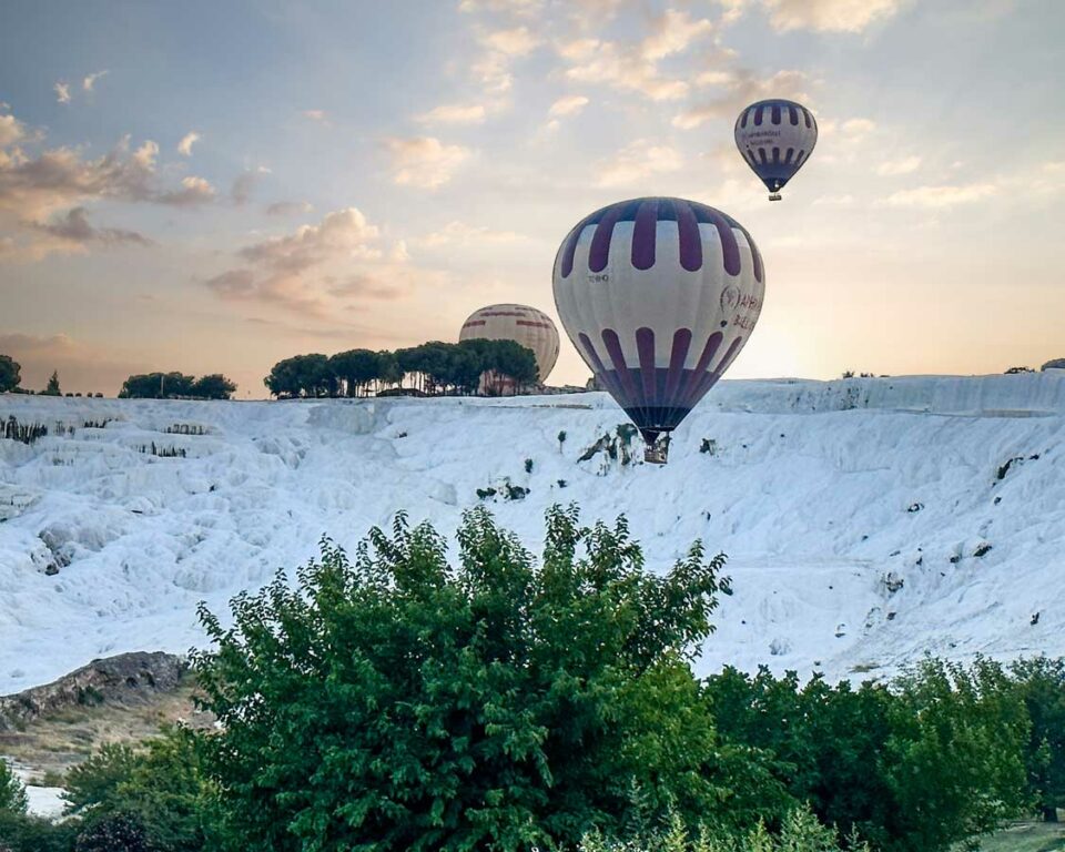 Discover Pamukkale, Turkiye: A Complete Guide To Visiting The Cotton Castle and Heirapolis ...